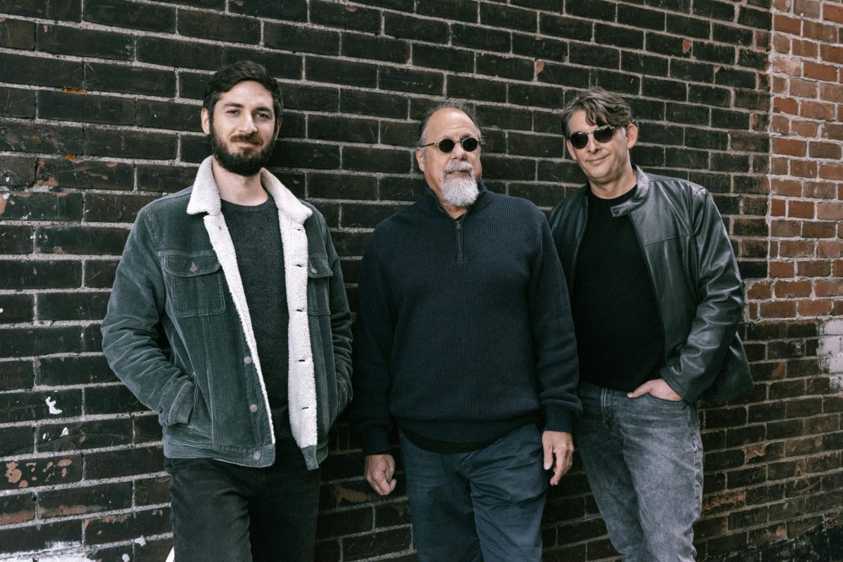 Electric Trio REDPATH TRAFFIC Releases New Single “HEY MONA ...